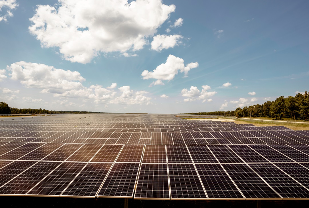 Meta Signs 260 MW Solar Energy Purchase Deal with Engie to Support Net ...